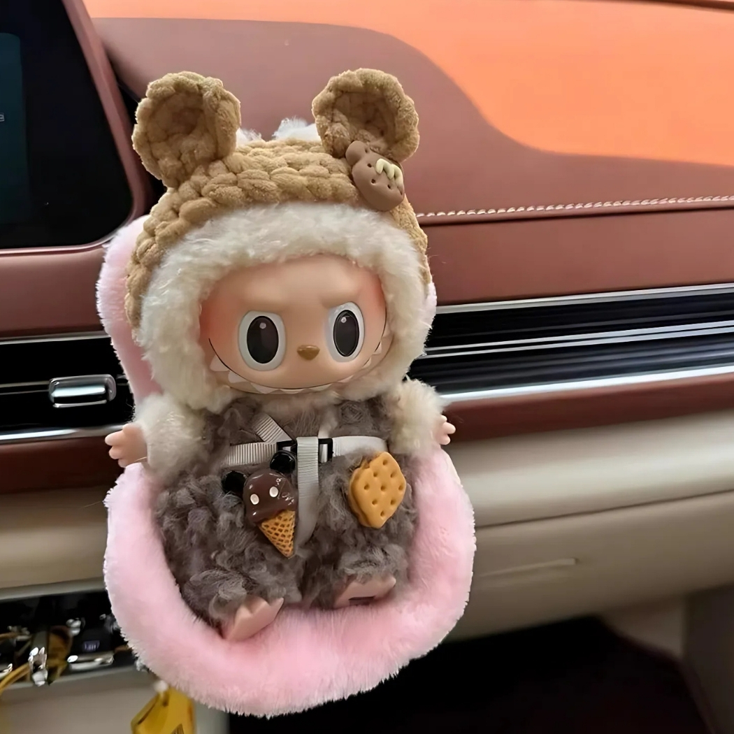 Autostoeltje voor Labubu-knuffel • Mijn Knuffel